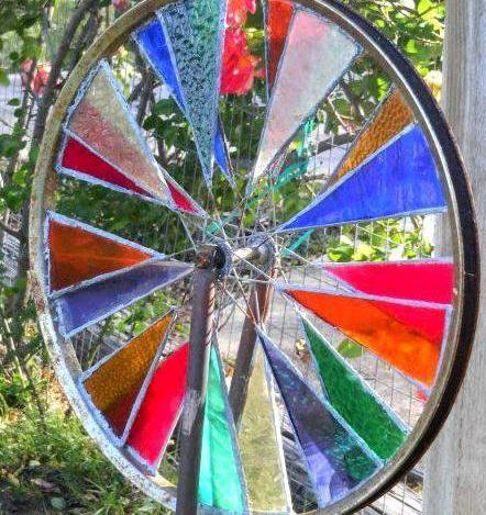 Make a stained glass garden spinner | Flea Market Gardening