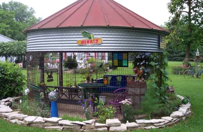 How to make a garden gazebo from an old corncrib | Flea Market Gardening